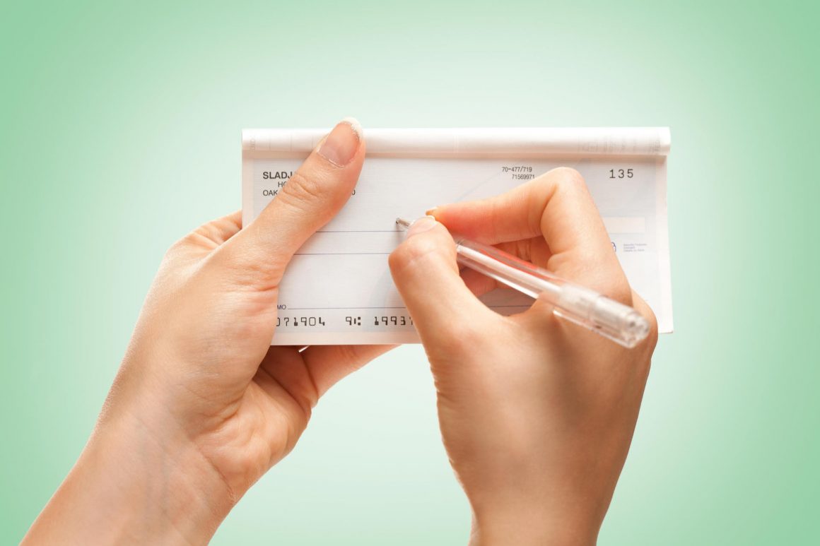 Cómo se llena fácilmente un cheque en Estados Unidos